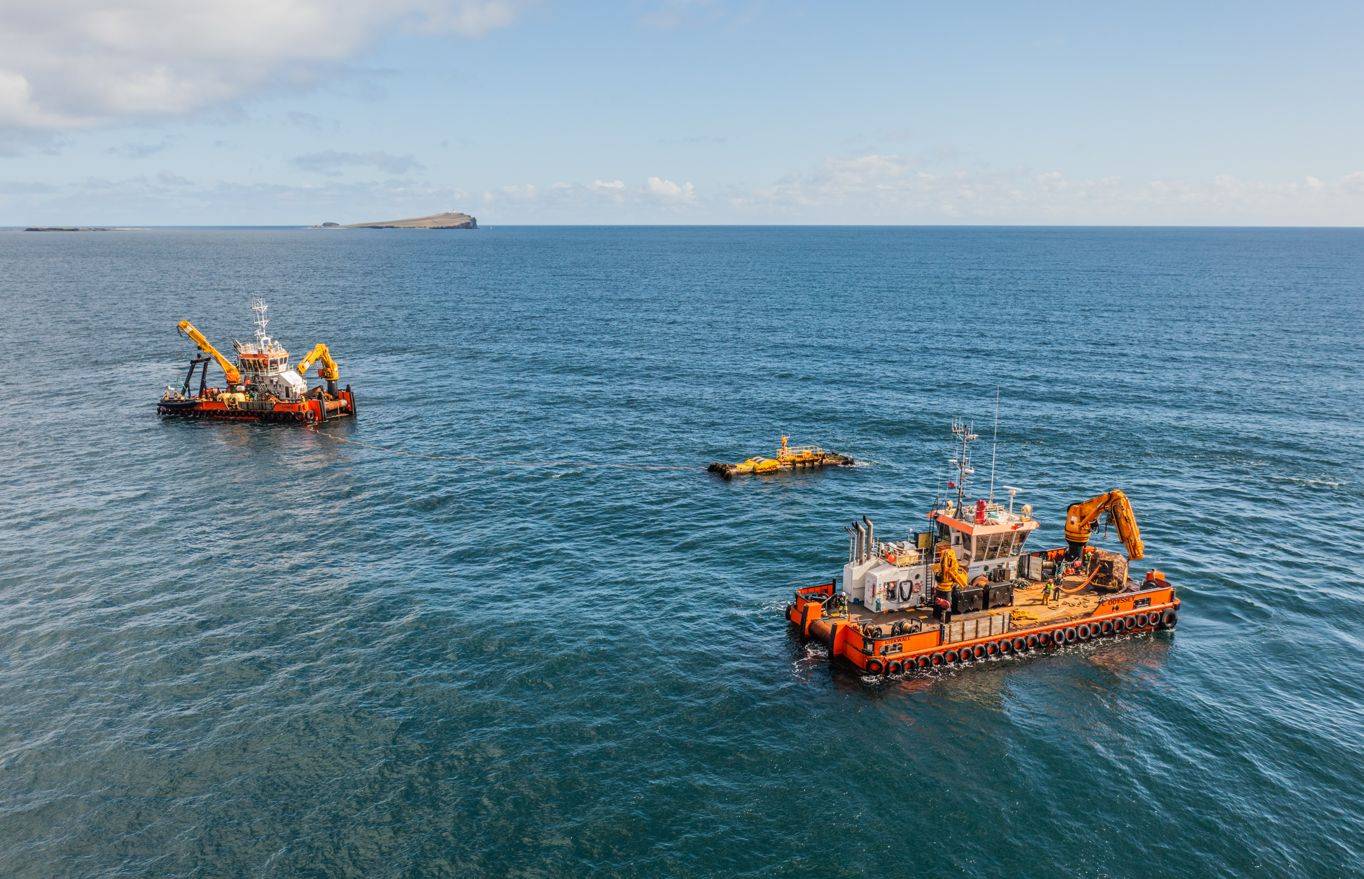 Mocean Energy’S Blue X Wave Device And Verlume’S Halo