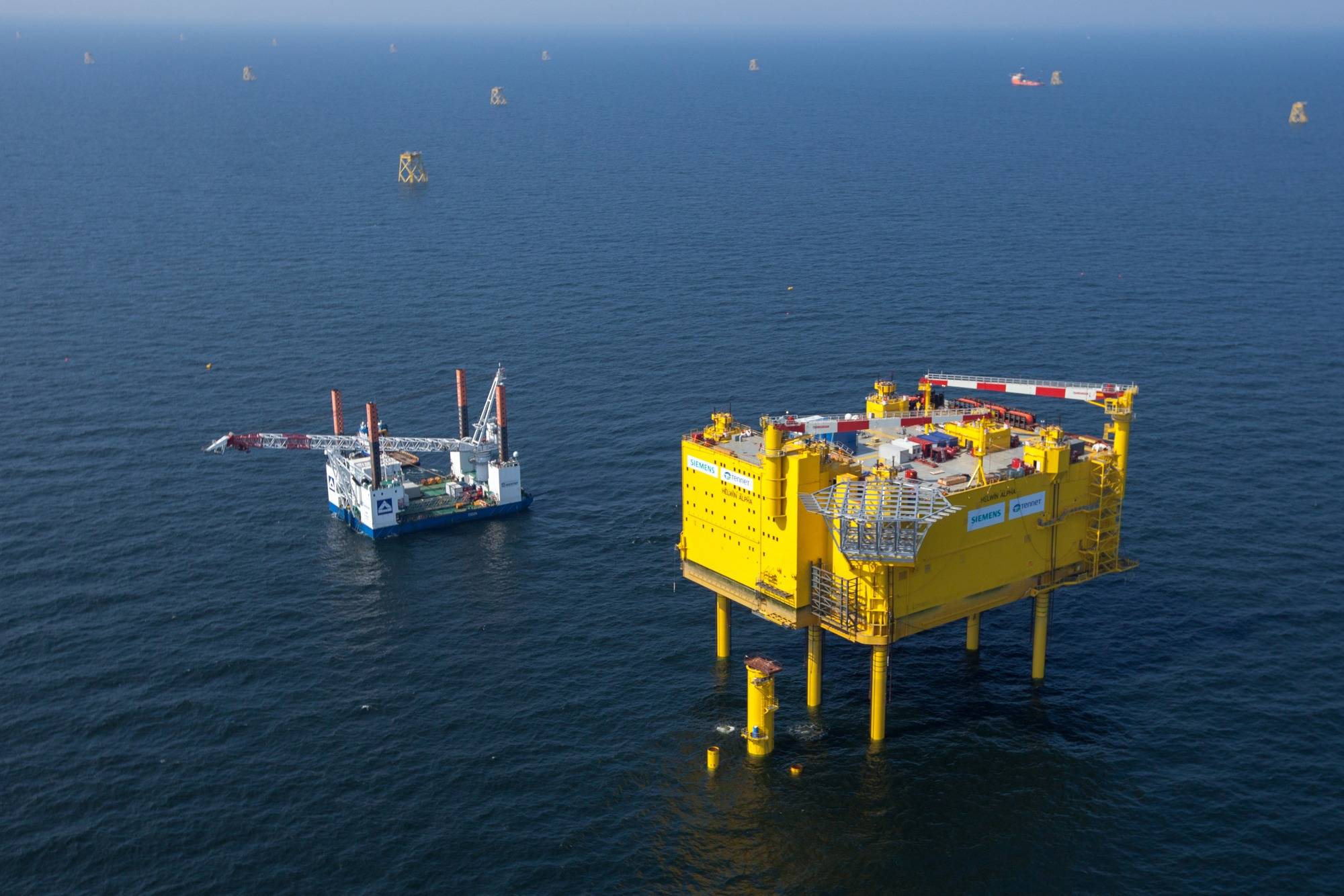 Siemens Install Big N. Sea Wind Power Platform