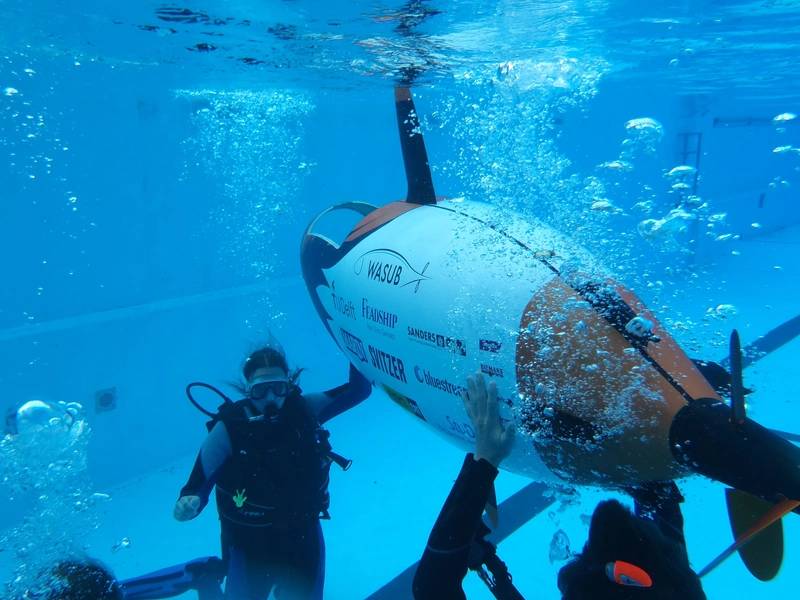 Women Engineers Play Key Role In Submarine Races