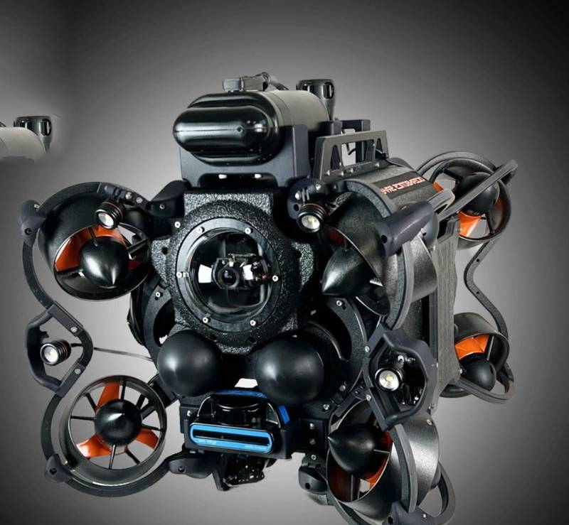 Oceanbotics Debuts SRV-8X Optimus ROV
